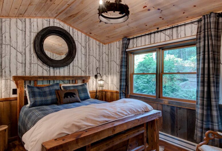 The Mast Farm Inn Gallery - The Mast Farm Inn