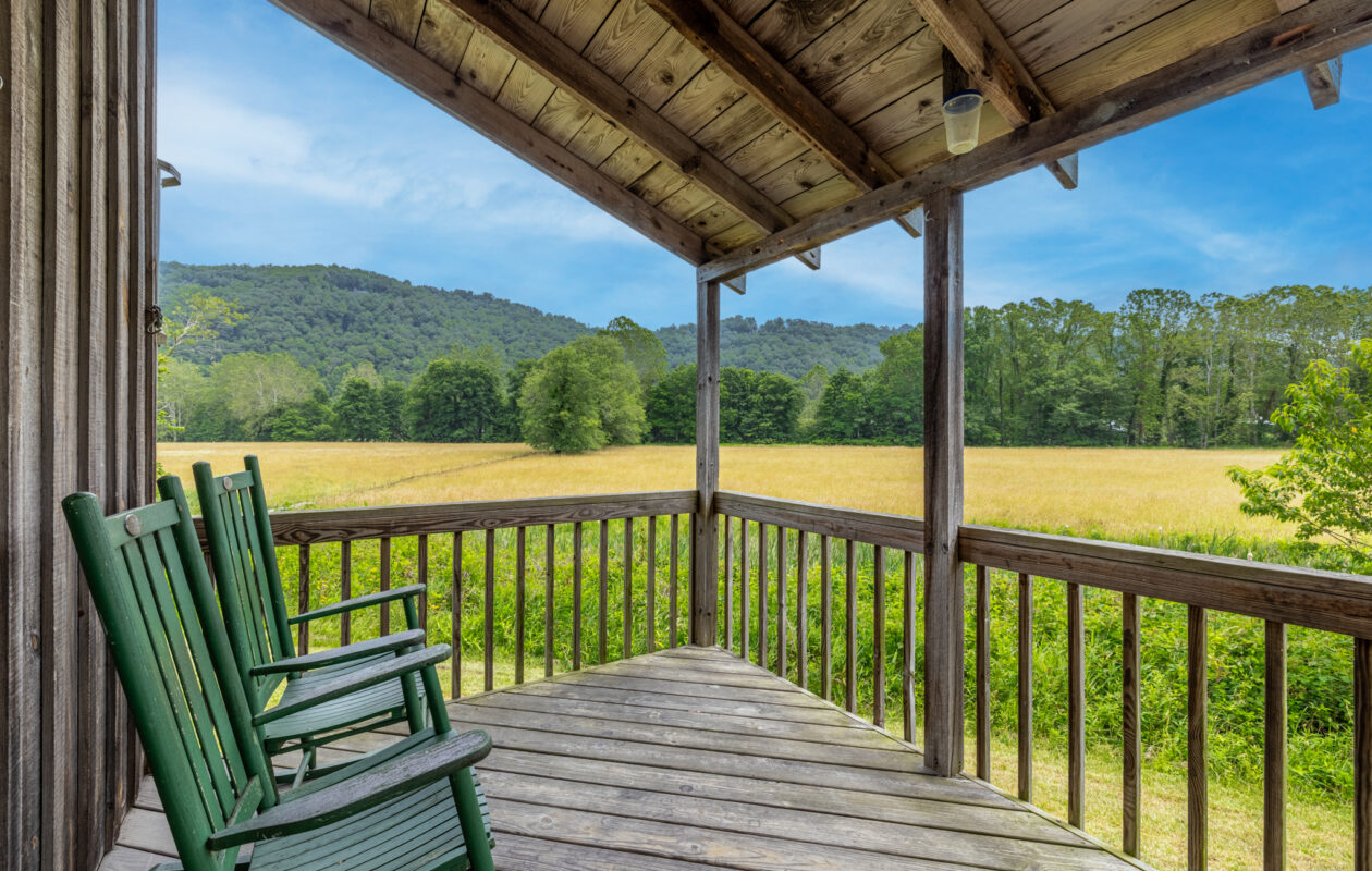 Mary Mast’s Cottage - The Mast Farm Inn
